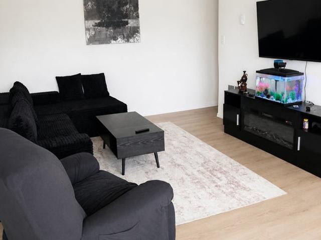 private room for rent in a 2 bedroom condo