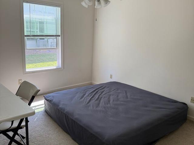 Private Room for rent in a 2bhk apartment