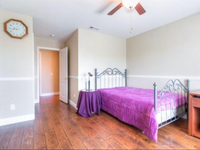 Private room for rent in a beautiful house