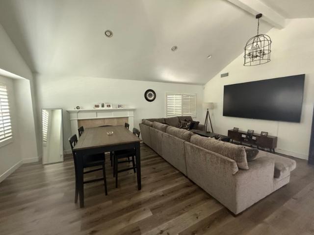Private Room for Rent in a Remodeled Home – Cyp