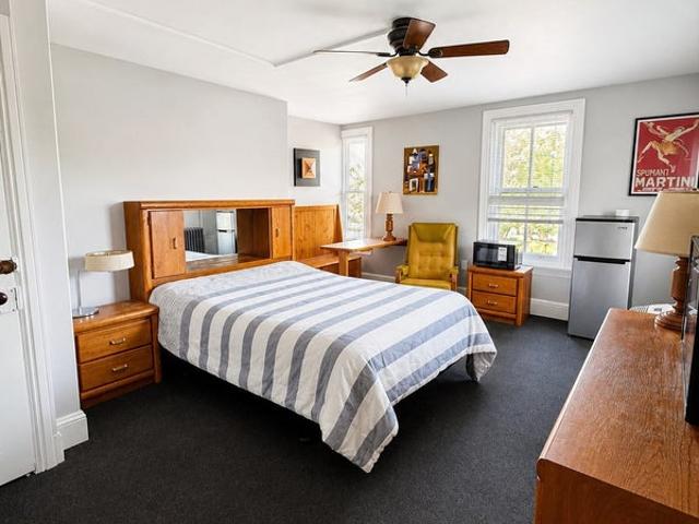 Private Room for Rent in a Shared House