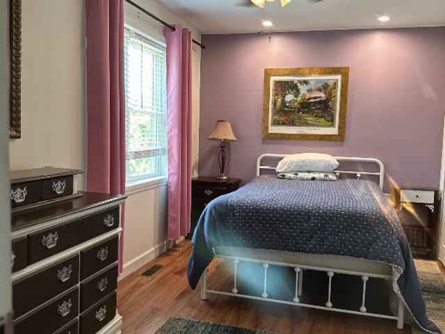 Private room for rent in Asheville