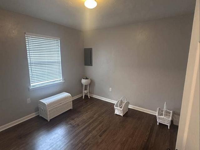 Private Room for Rent in home