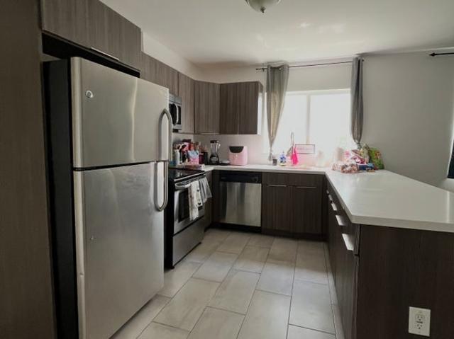 Private room for rent in North Beach