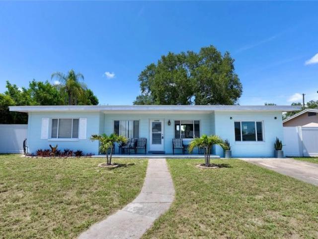 Private Room for Rent in Shared Home in St Pete