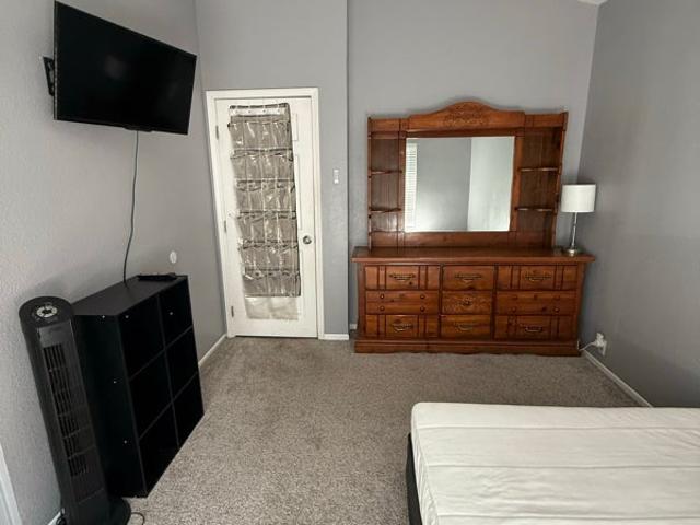 Private Room for Rent in Shared House