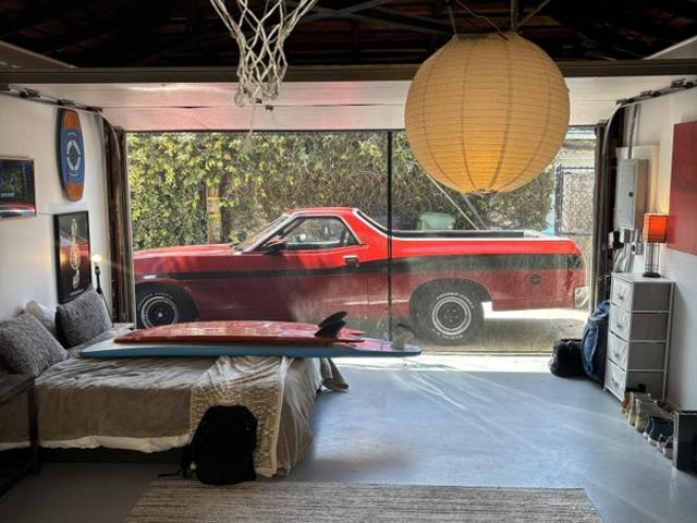 Private Room For Rent in Venice Canal District