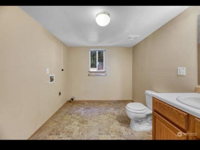 Private Room for rent Smokey point Available Now