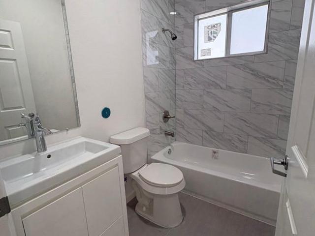 Private room for rent shared bathroom