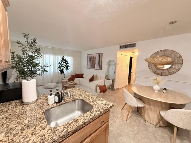 Private Room for Rent – Pompano Beach