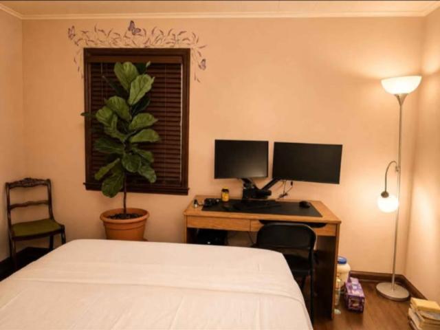 Private Room for Sublease in Hasbrouck Heights