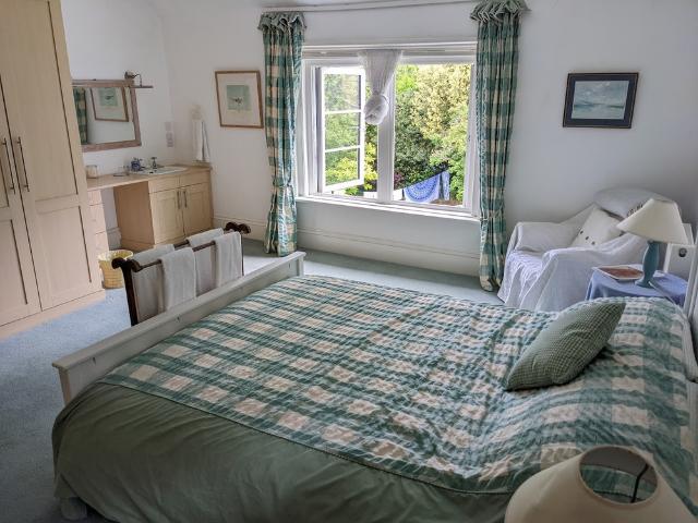 Private Room in Cosy Cottage by the Sea