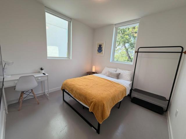Private Room in Central Austin