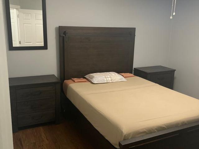 Private room in Cranford