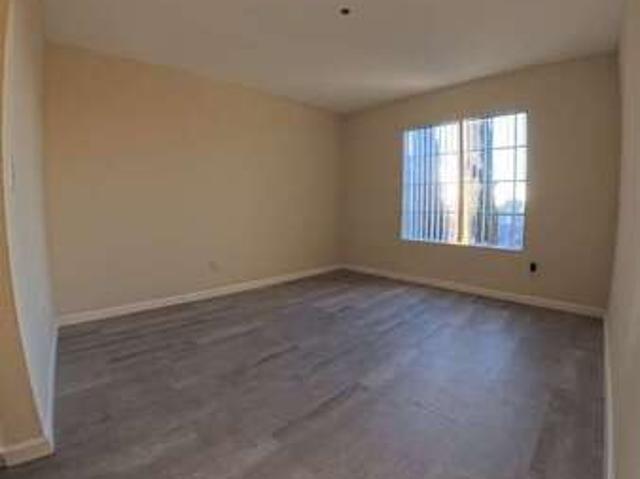 Private Room in a 2 Bed, 2 Bath Apartment