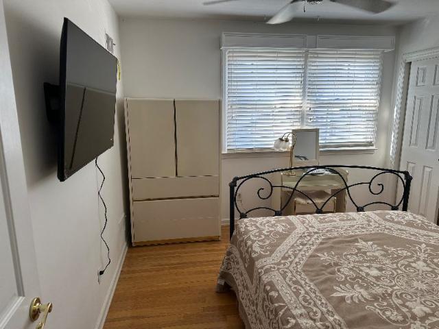 Private Room in a fully furnished Home shared ho