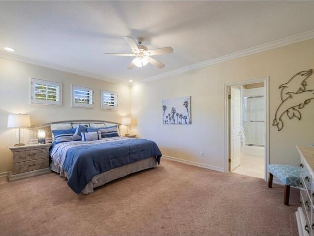 Private room in a luxury estate house gated commun