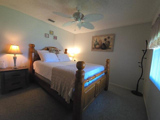 Private Room in a Peaceful Home Female Preferred