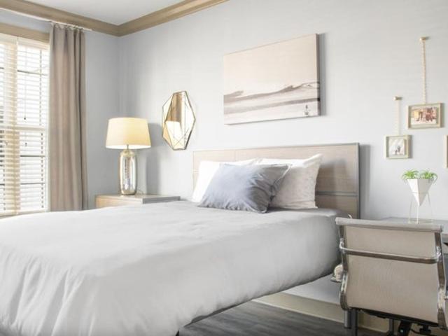 Private Room in Beautiful 2b/2b at Emory Point