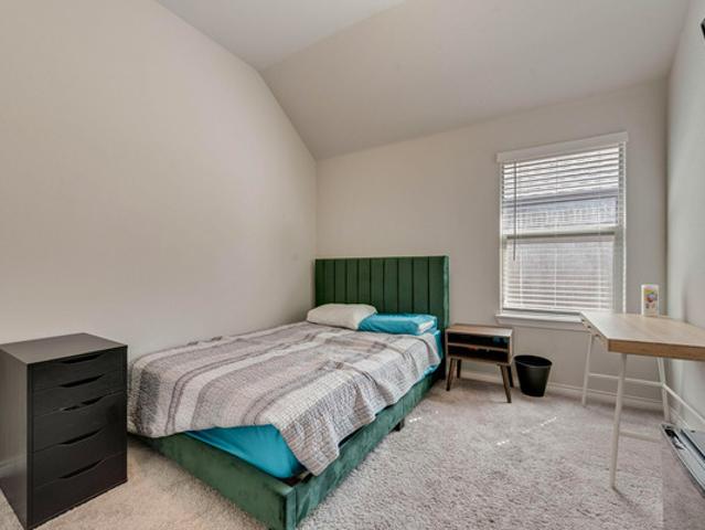 Private room in Grand Prairie