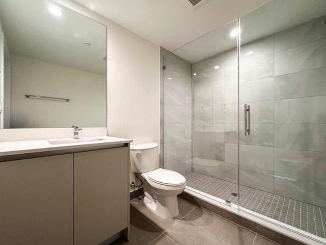 Private Room in Doral – Utilities Included