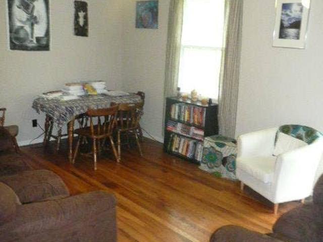 Private Room in East Nashville Home