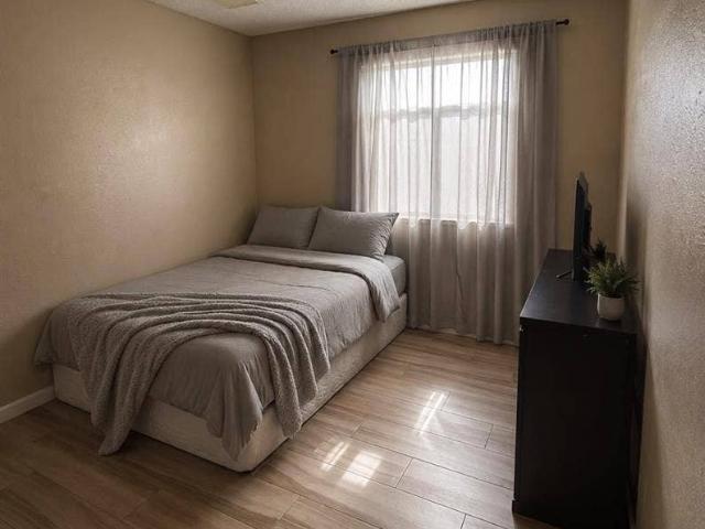Private Room In Family Home