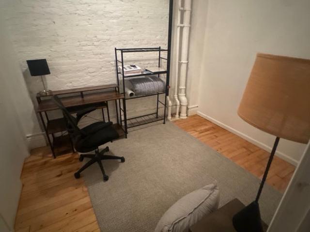 Private room in flatiron flat