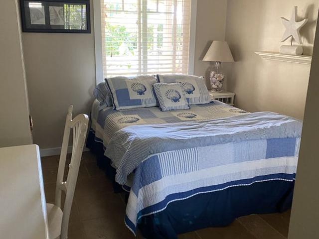 Private room in Huntington Beach!