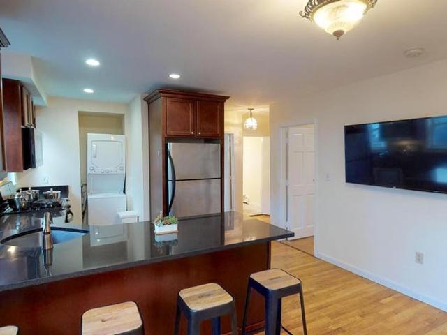 Private Room in Inviting Cambridge Townhome by Inm
