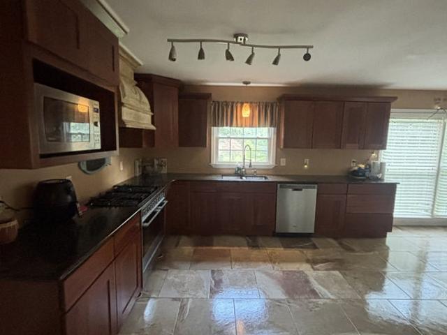 Private Room in Norcross – $725 Utilities Incl