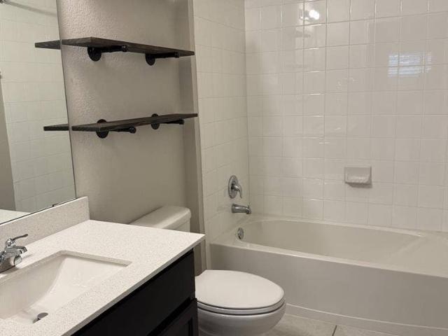 Private room in South Austin $650