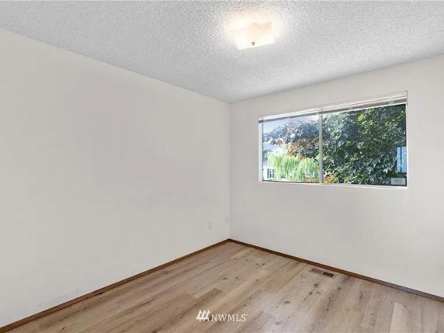 Private room in safe neighborhood