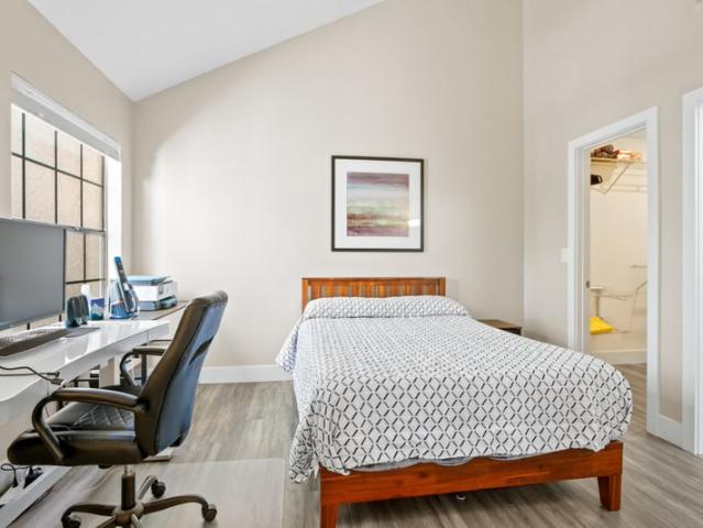 Private Room in San Clemente!