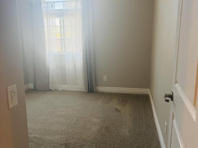 Private Room in Peaceful, Stable Home