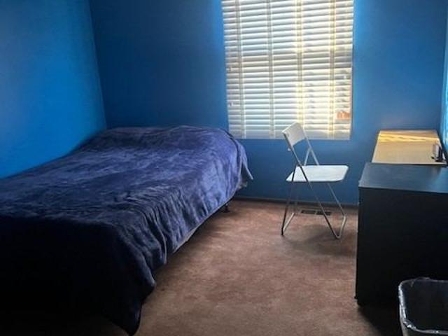 Private Room in Quiet and Safe Neighborhood