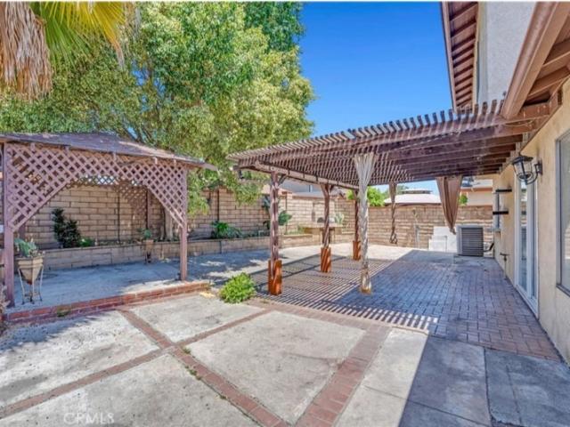 Private Room in Quiet Home 10 min from DTLA