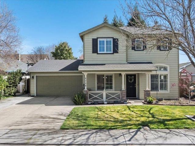Private Room in Quiet North Modesto Home
