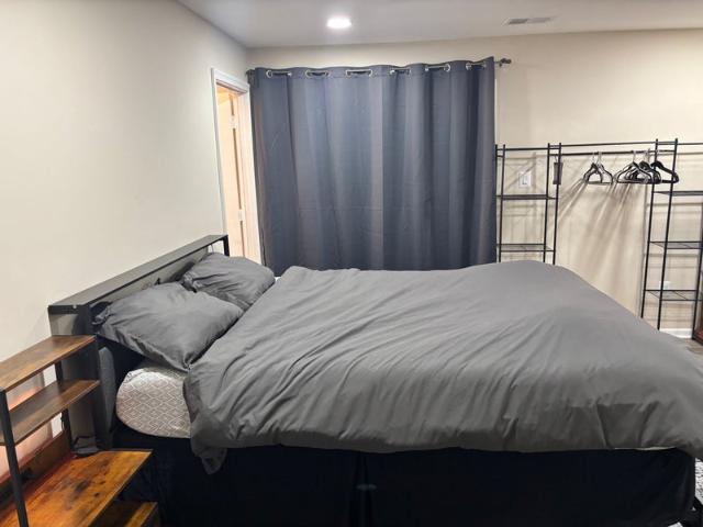Private Room in Townhouse in Gaithersburg
