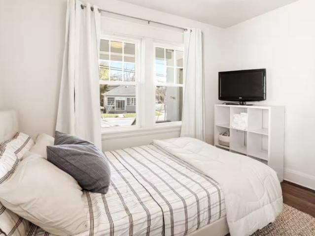 Private Room Oasis in 2BR Apartment