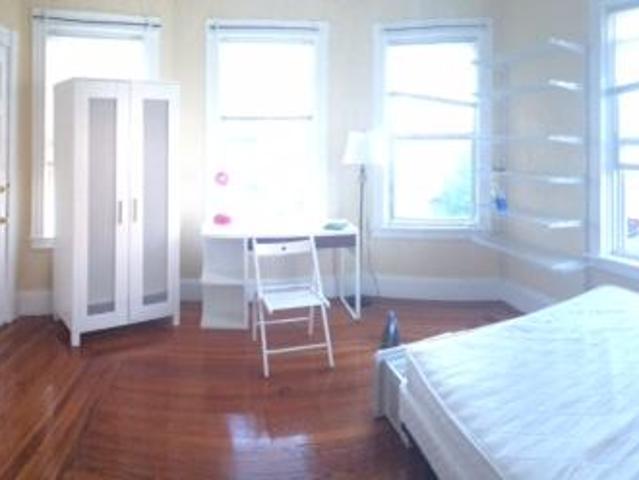 Private Room own Entrance + ALL UTIL _Right in th