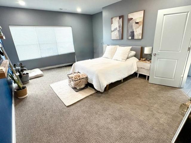 Private room_Master suite for rent
