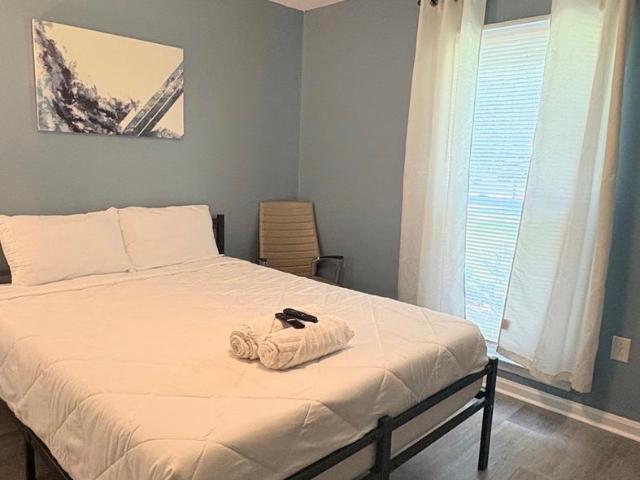 Private room No Deposit Move in today