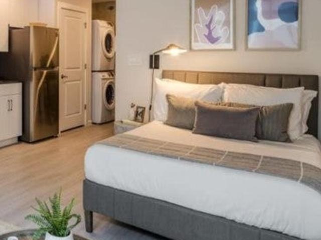 Private Room Near USC # Furnished Space