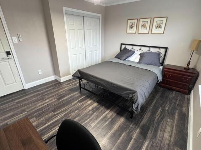 Private Room Prime Plano| Quiet | Smart TV | Fast WiFi | Parking | All Utilities Included