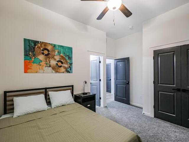 PRIVATE ROOM + PRIVATE BATH • Only 3 Housemates • Gated Parking • Fast Wi Fi • Furnished • First Floor Unit