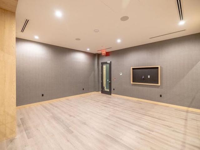 Private Room + Private Bath in a 2BR/2BA