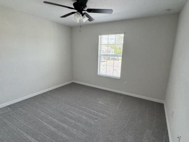 Private Room + Private Bathroom for Rent Riverview