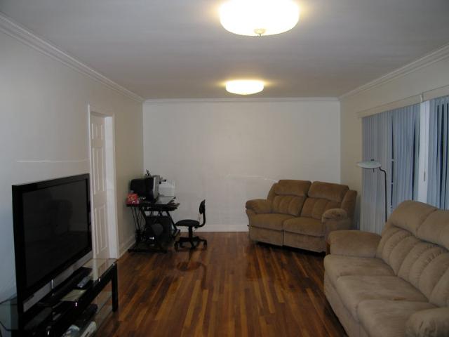 Private room roomate for share of a 4 bedroom hous