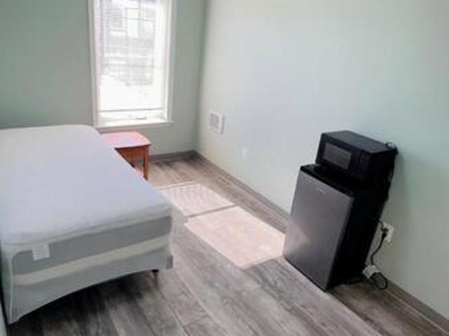 Private Room w/ Mini Fridge – Available Now! All Utilities Included Clean, Quiet & Move In Ready